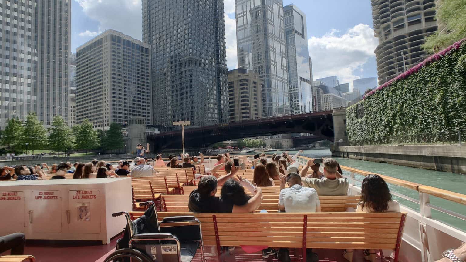 Compare Tourist Passes in Chicago: A Guide to Your Best Options Go Chicago